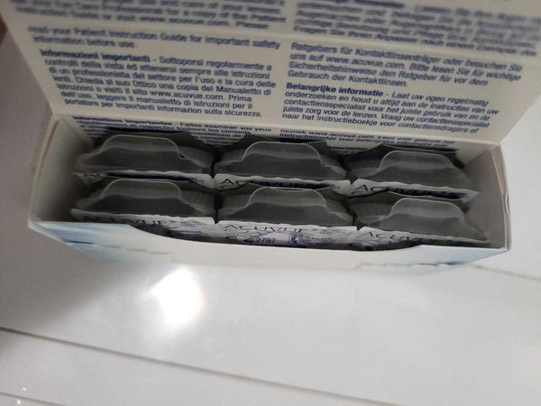Контактные линзы Acuvue Oasys