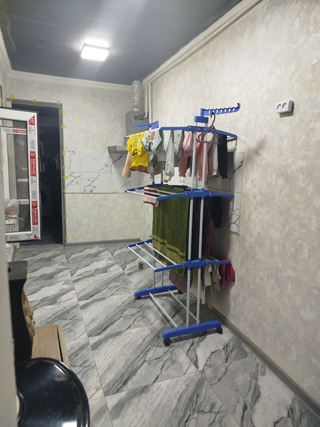 Продается свой участок махалля Янгиабад 1.8 сотки 3 комнаты