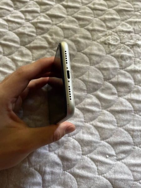 iphone 11 white 64gb