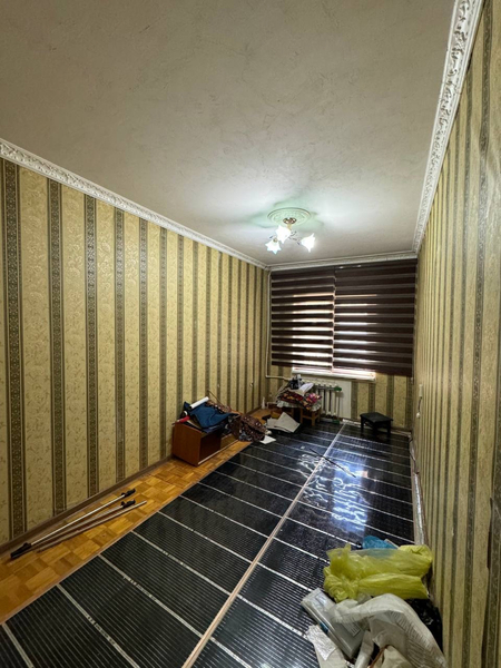 Гулабод 4/1/4 балкони2х6 рем средни 96.500$