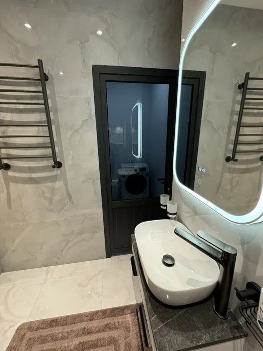 Продам квартиру с Евро ремонтом в новостройке ( К134 )