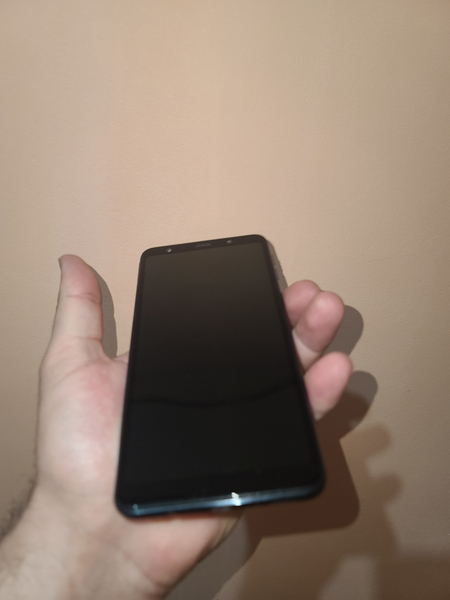 Samsung galaxy A7 sotiladi