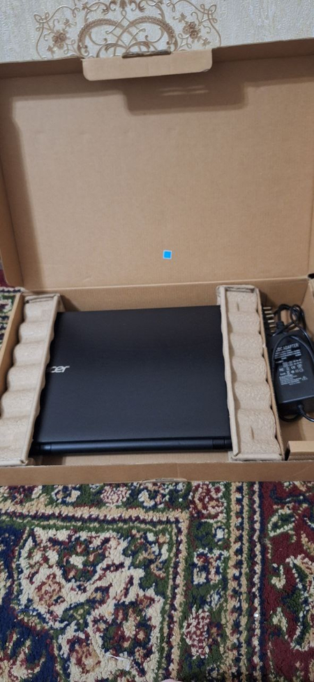 Acer noutbuk toza ishlatilgan yangidek