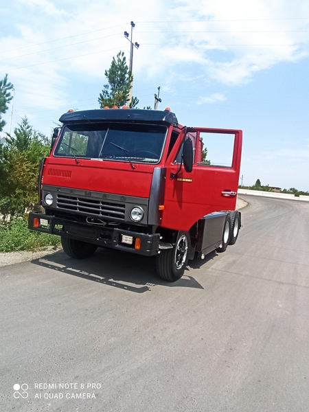 КамАЗ тягач сотилади 2001 yil