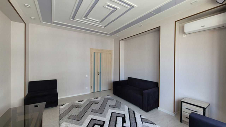 Срочно продается трехкомнатная квартира в Яккасарайе  8/9 (J2850)