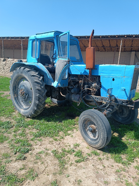 Traktor va presspodborchik
