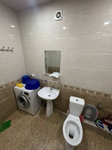 Продаю 2 х ком квартира на 3 этаже новостройка, Фрунзе