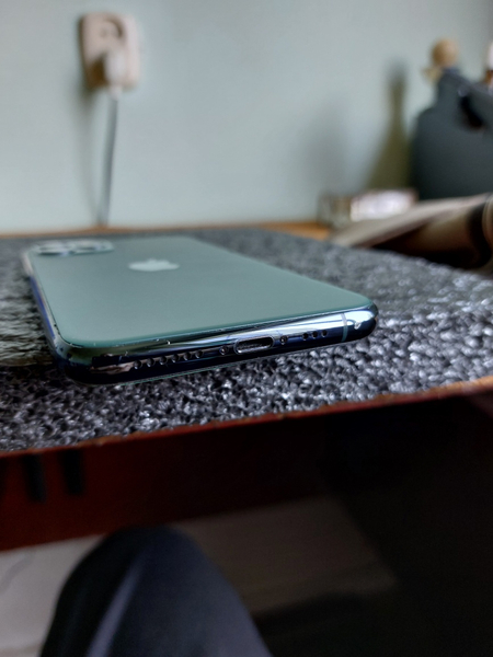 Продаётся Iphone 11 pro
