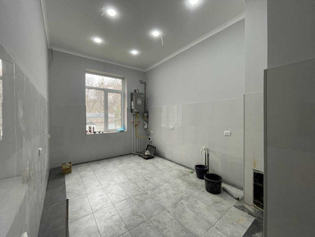 продается комерческий объект  90 кв.м метро Хамза
