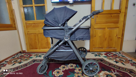 Продаётся детская коляска Luxmom