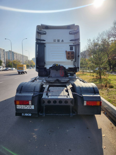 Продам тягач ИВЕКО автомат 2015. Tyagach IVECO 2015 AVTOMAT