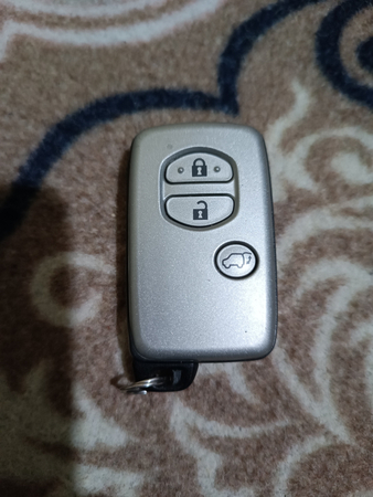 Смарт ключ toyota land cruiser 200