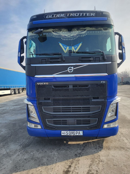 VOLVO FH EURO 6 + KRONE прицеп cотилади