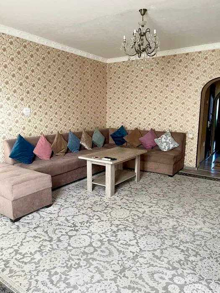 Срочно! На Бобуре - 3х ком, 72 м², С ремонтом + мебель и техника