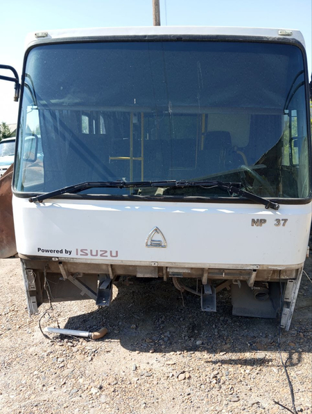 Isuzu avtobus kuzov sotiladi