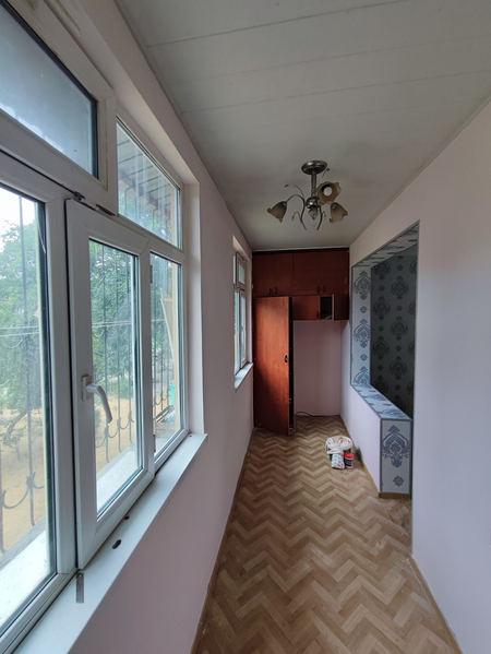 Спутник-17  2/3/4  Балкон 1,5*6 Срочна Сотаман. Кредитга ҳам берилади.