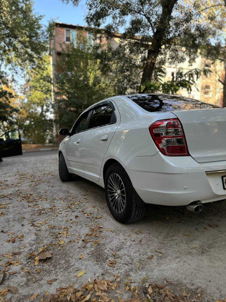 Продается Chevrolet Cobalt 3-позиция