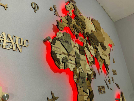 3D dunyo xaritasi kofe ranglarida