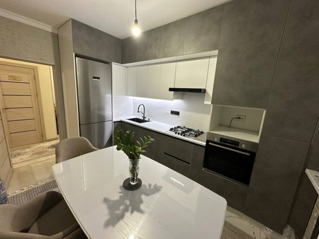 Продаётся квартира в Новостройке 3/13/16, 85м², Евроремонт,срочно!!!