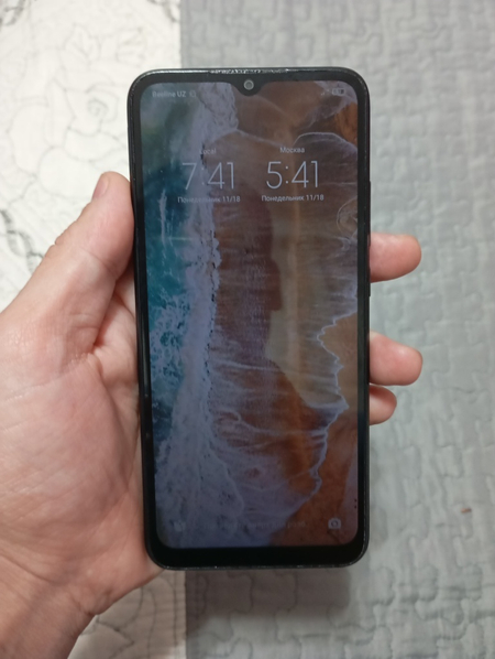 Redmi 9 C 32 kg ishlashi yaxshi