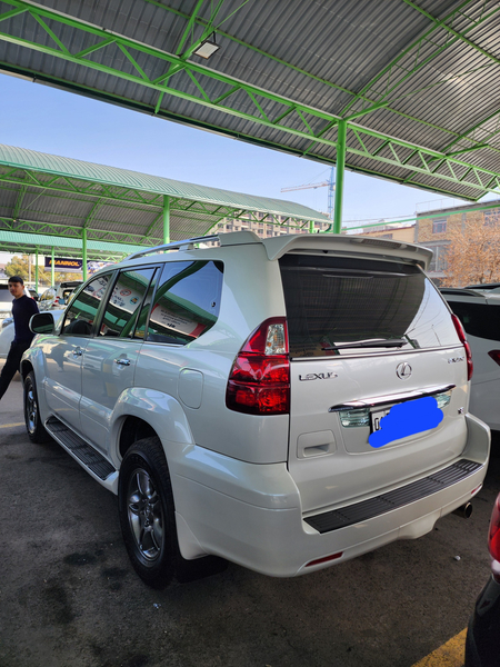 Lexus gx 470 juda srocno sotiladi