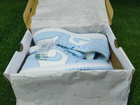 Nike Air Jordan 1 Low Ice Blue