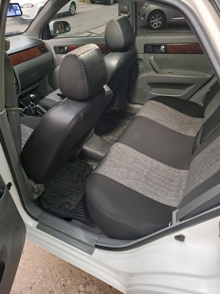 Lacetti 1.8 механика 8500$