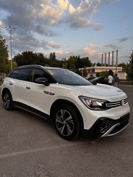 Volkswagen ID 6 CROZZ PRO