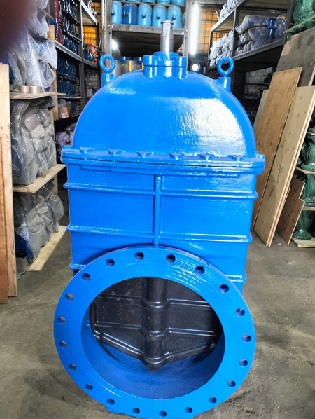 Продам задвижки, клапана, фланцы, заглушки