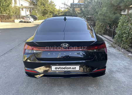 Hyundai Elantra 2022 full