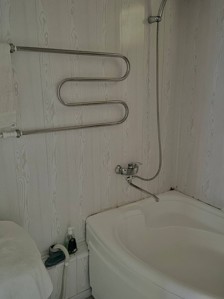 Yunusobod 14 kv ijaraga 5 ta bola olinadi