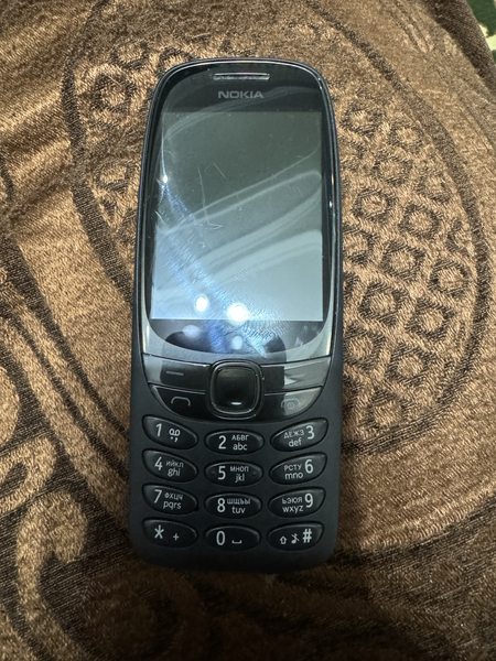 Nokia 6310 sotiladi arginal  korobka dakument hammasi bors