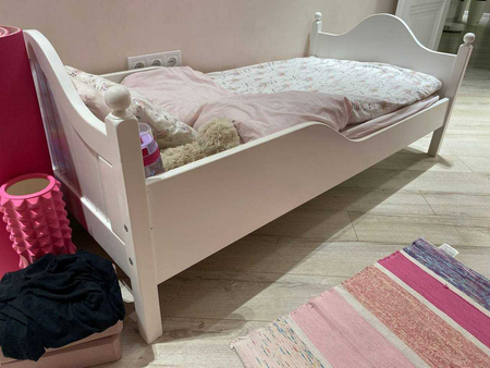 Детские белые кроватки