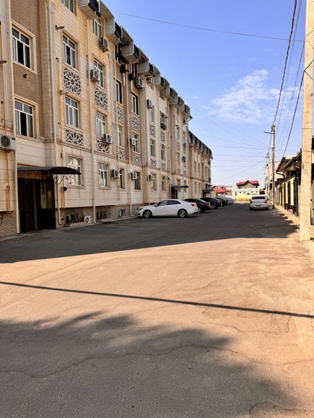 Сергелийский район 4-х комнатная квартира продается