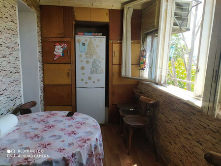 Продам 4-х комнатную рядом с метро Буюк ипак йули (М-Улугбекский р.)