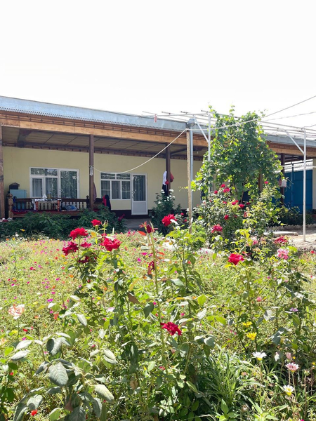 Shaxrisabzda hovli sotiladi