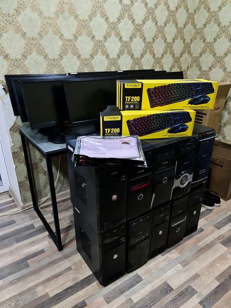 Game club uchun kompyuterlar. 10 komplekt
