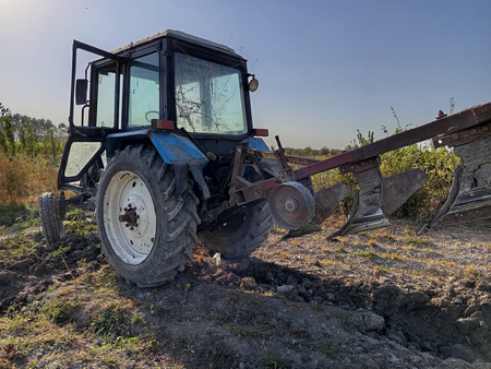 MTZ 80.1 xolati alo