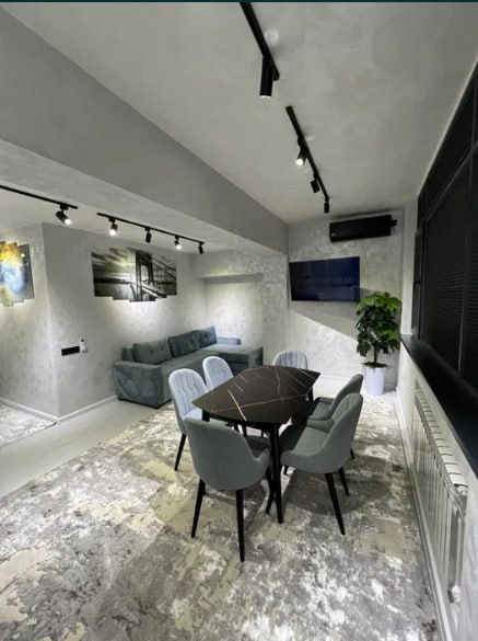 ШРуставели  1в2/4/4 Кирпич Балк2*6м² Общ пл42м²