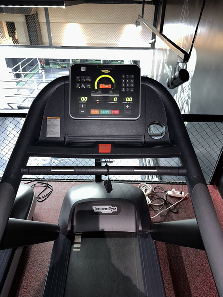 Беговые дорожки Technogym jog forma