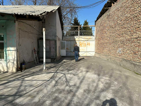 Продаётся производственное здание.