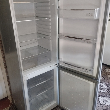 Артел халадилник сотилади 300$ келишамиз