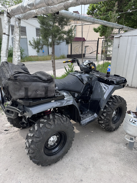 Квадроцикл polaris