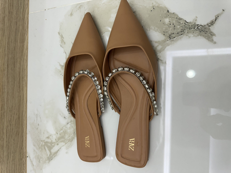 Обувь от Zara