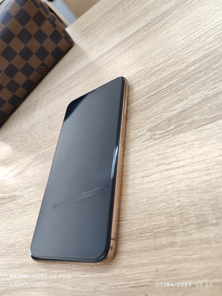 iPhone  XS  MAX ideal