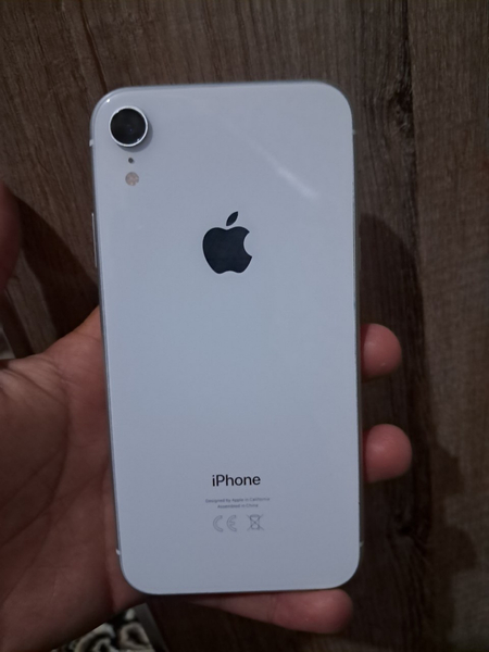 iPhone Xr ideal holatda