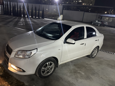 Nexia 3 2020 год пробег 27000 автомат