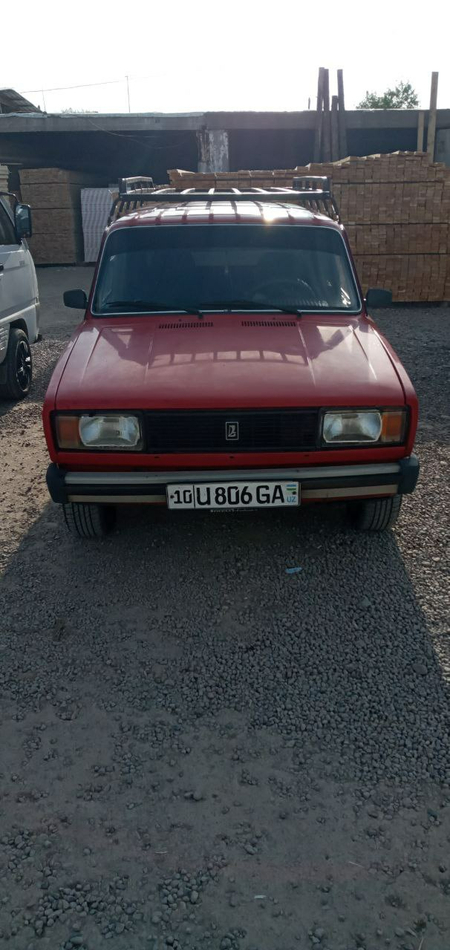 Vaz 2104 sotiladi