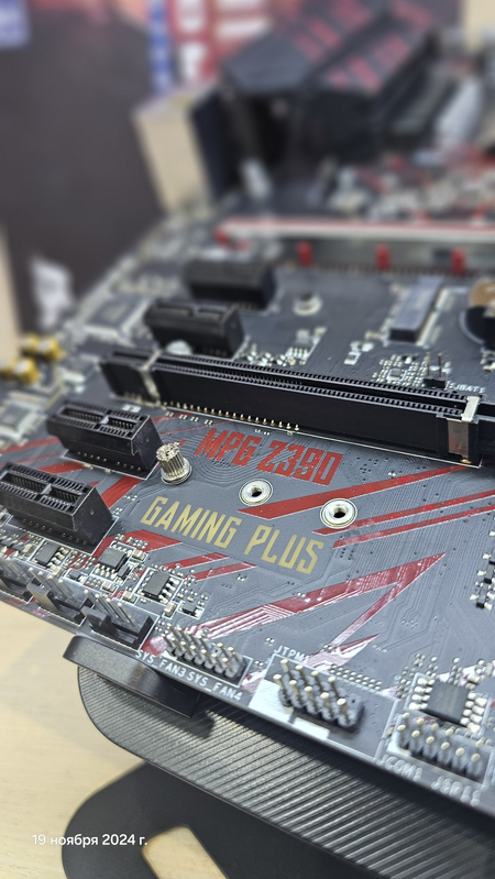 Материнская плата MSI Z390+i7 9700+ 16gb