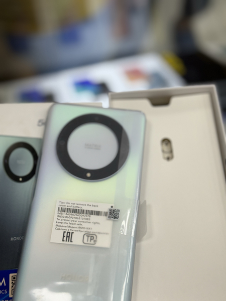 Honor x9b   va Honor x9a